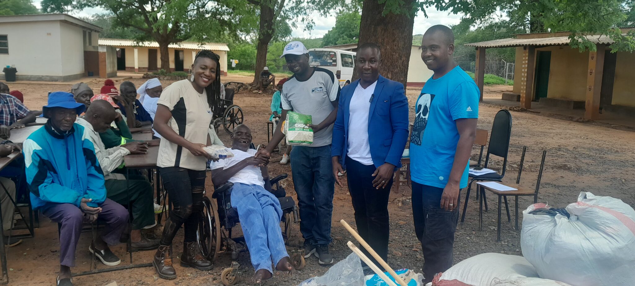 Club Corolla Gweru donates to Jairos Jiri Old People’s Home - The ...